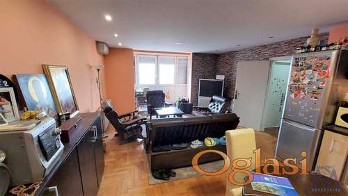 Stan,NOVI SAD,BULEVAR,kv: 64, € 500, ID: 9101623