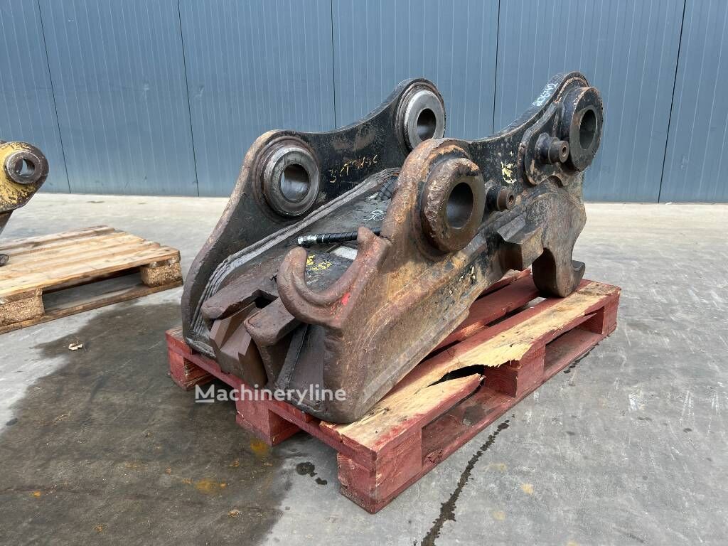 Klepp Mek Klepp MEK KM 3 / VOLVO S3 - 349E / 352F brza spojnica za Caterpillar 349E / 352F bagera