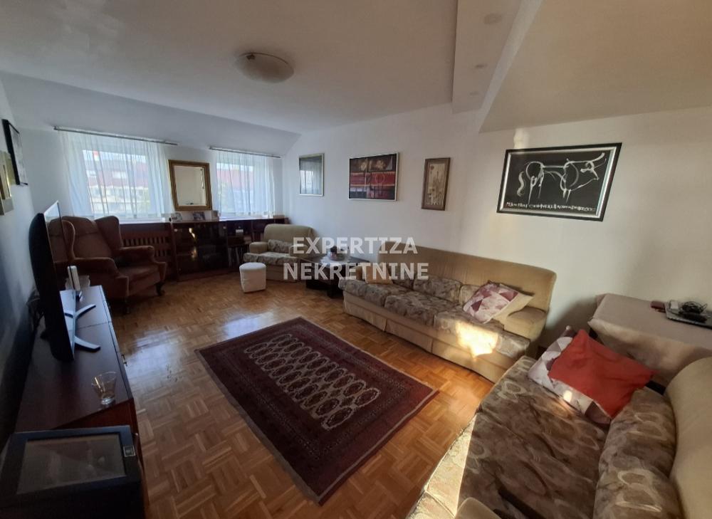 Odličan stan Banovo brdo ID#1084 1.000 €