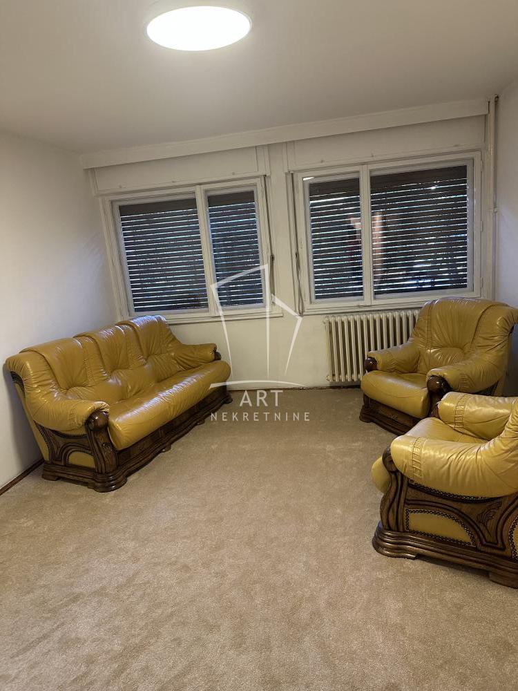Odlična lokacija, pogodno za poslovni prostor ID#11478 600 €