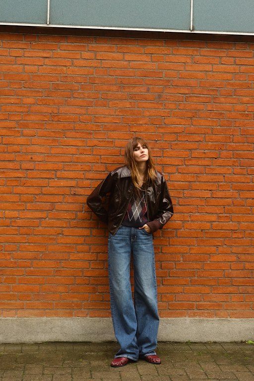 Wide High Jeans