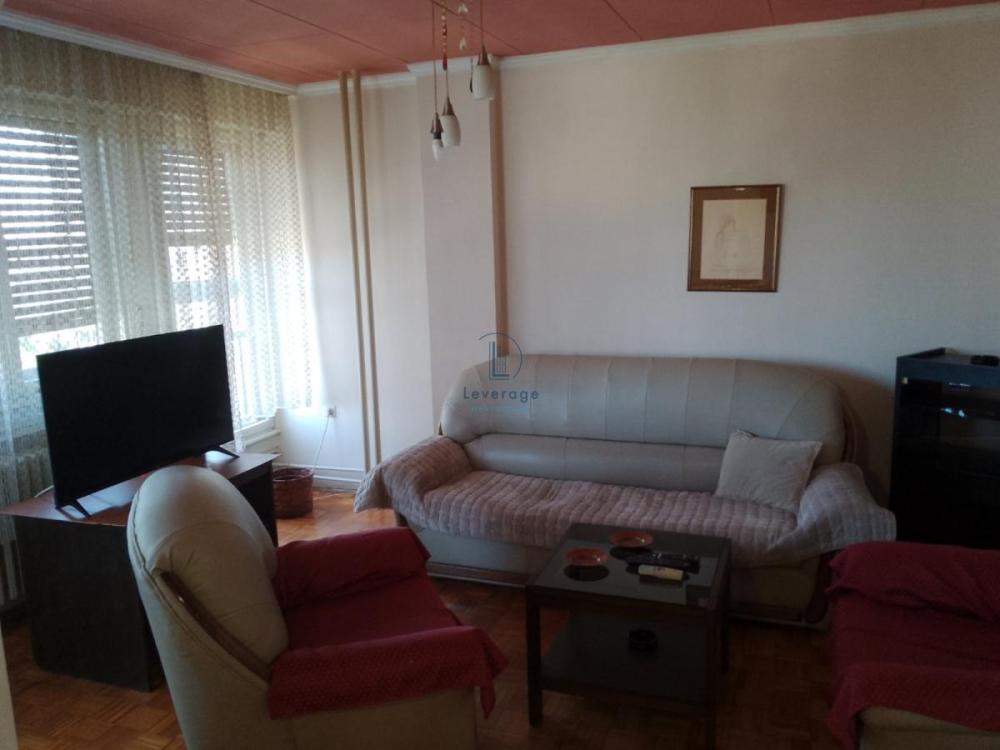 Jurija Gagarina, Trosoban stan za izdavanje, 60m2, 550€