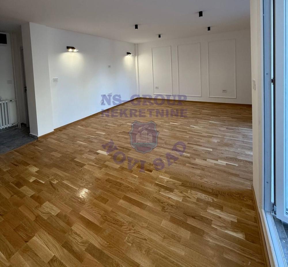 Četvorosoban stan na prodaju, 83m2, 249.000€