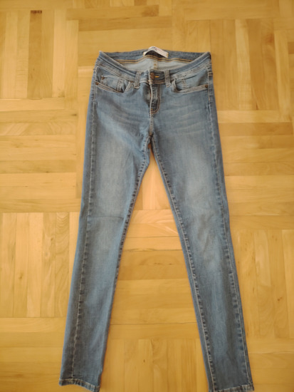 Capitto jeans, veličina M