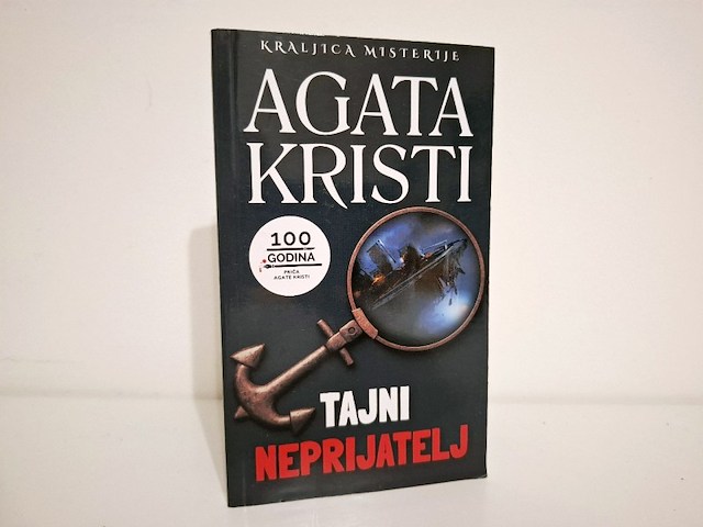 Tajni neprijatelj  - Agata Kristi