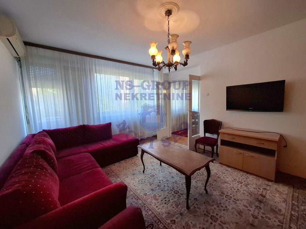 Bulevar, dvoiposoban stan š. 553065