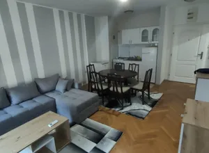 Izdavanje Stan - Novi Sad, Socijalno - Rotkvarija
