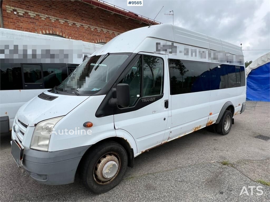 Ford Transit putnički minibus