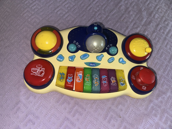 Chicco klavir za bebe i decu