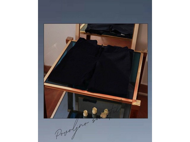 5.5.3. Teget M ženske pantalone klasične