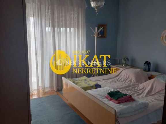 Titel, 102m2 kuća u centru ID#4556