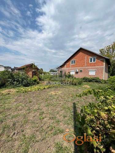 Uknjižena kuća, Batajnica, Zemun ID#8161