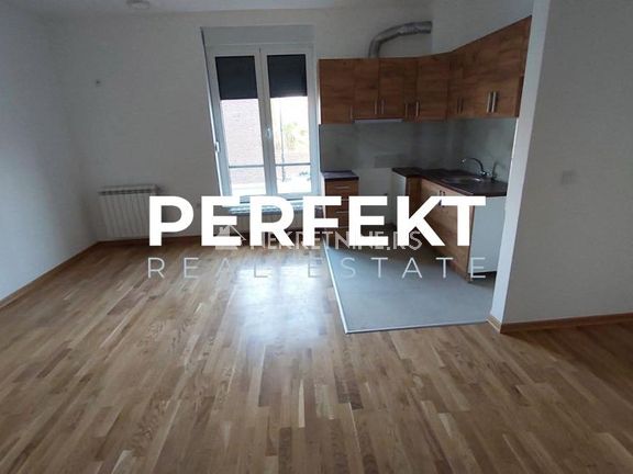 Centar, trosoban, 60m2, vpr