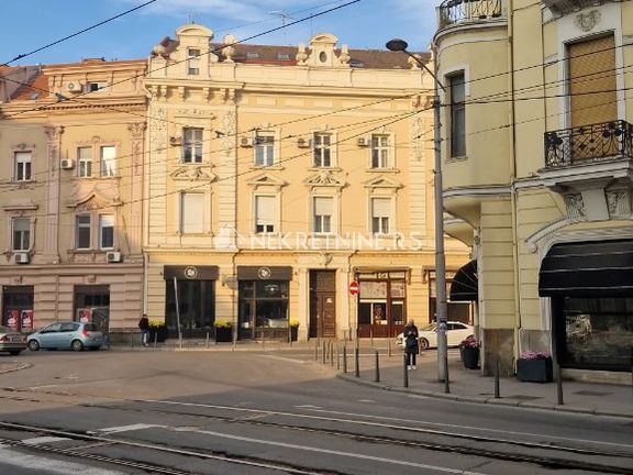 Izuzetna lokacija preko puta Hotela Bristol kod BW