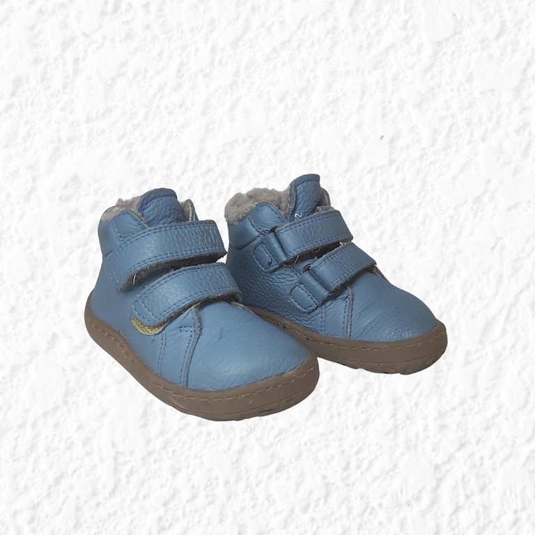 NOVO NEKORIŠĆENO FRODDO CIPELE ZIMSKE BAREFOOT