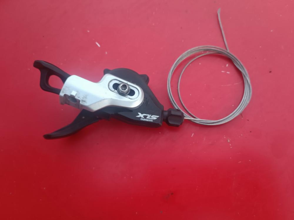 Shimano SLX SL-M670-B levi sifter