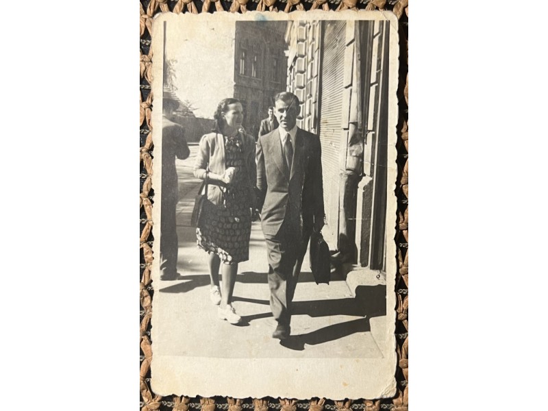 Razglednica fotografija Beograd ljudi Jugoslavija (4841