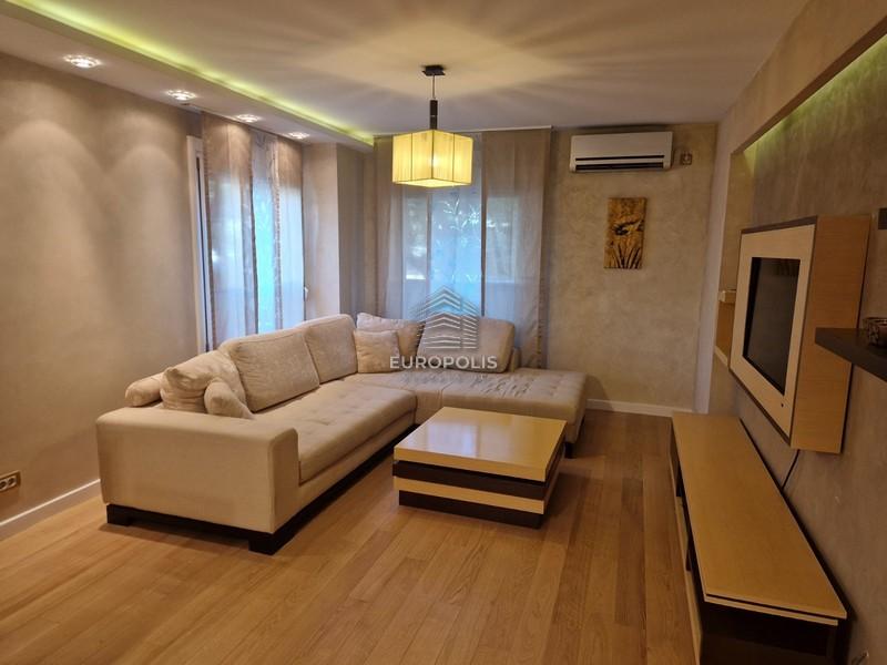 Luksuzan stan Fontana ID#8166 255.000 €
