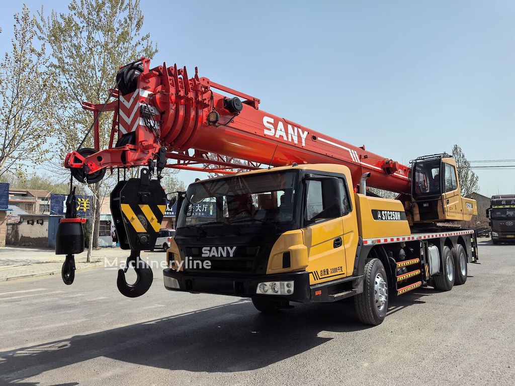 Sany STC250H dizalica za sve terene