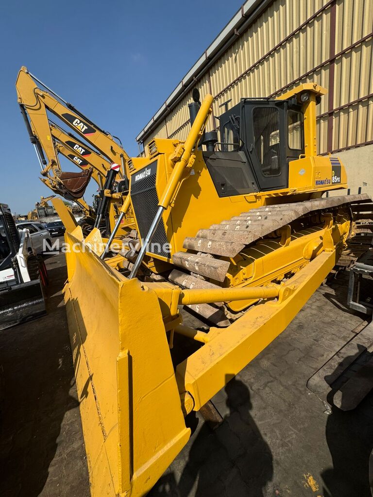 Komatsu D85PX-18 buldožer