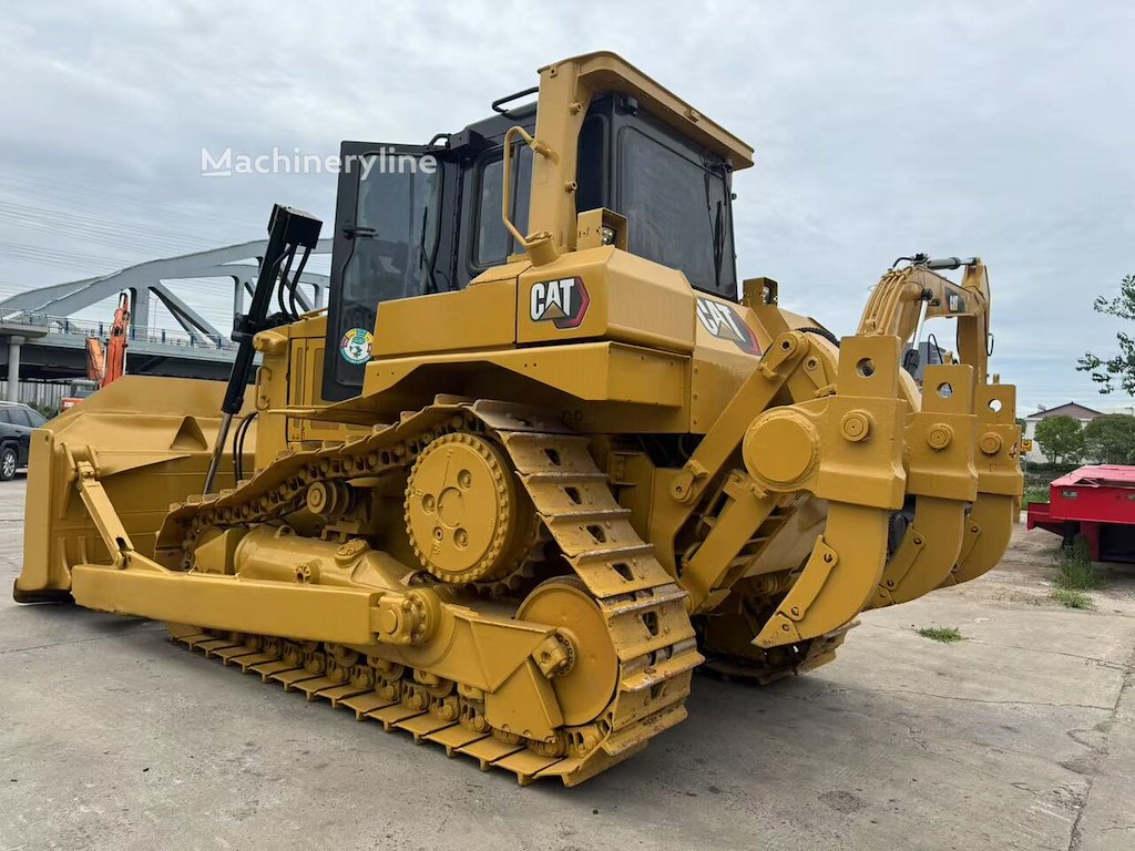 Caterpillar D6R buldožer