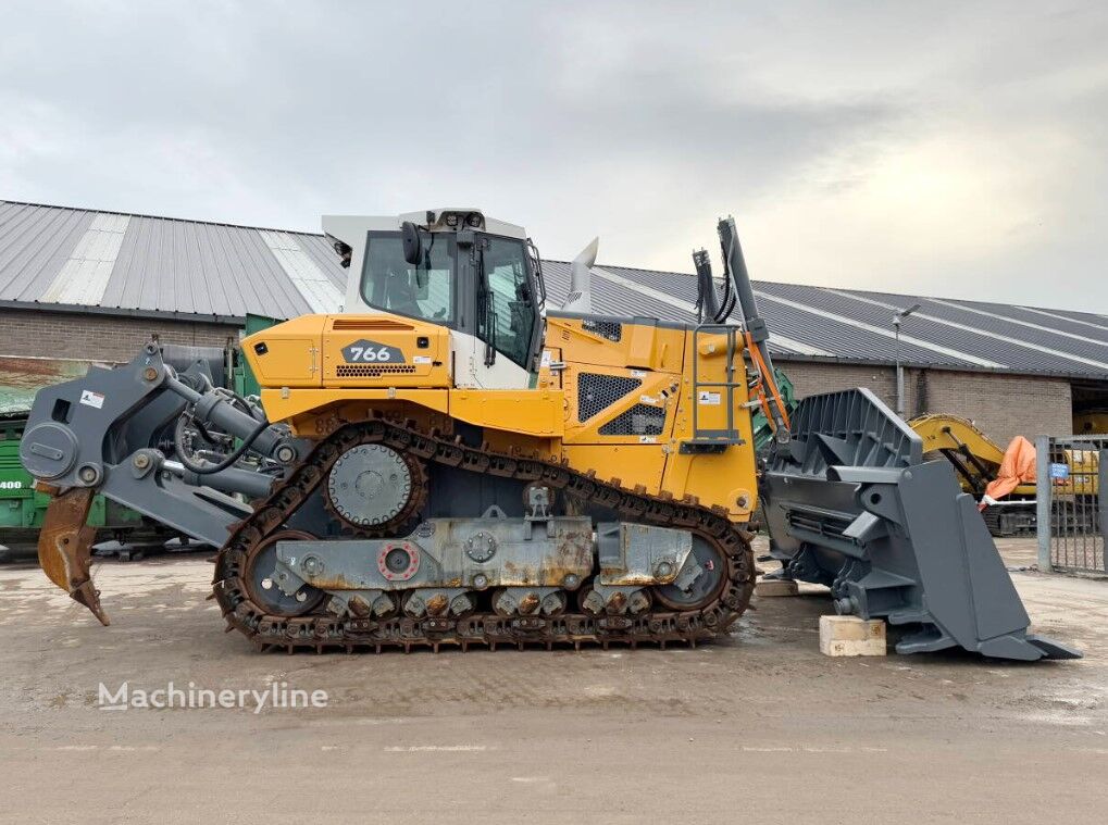Liebherr PR 766 buldožer
