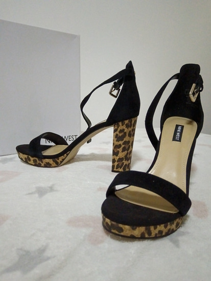 Nine West animal sandale NOVO!!!