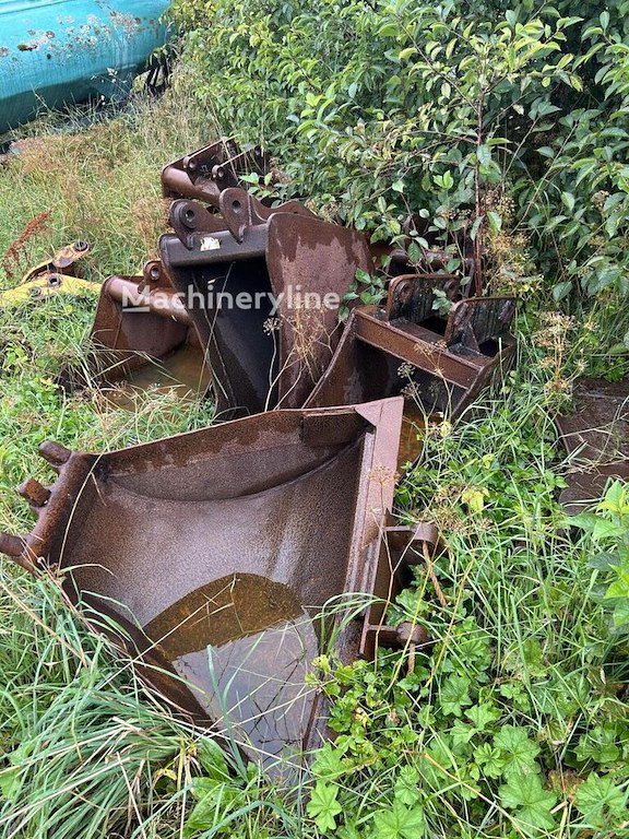 Prodaje se Div Hymas skuffer kašiku za gradiranje na aukciji