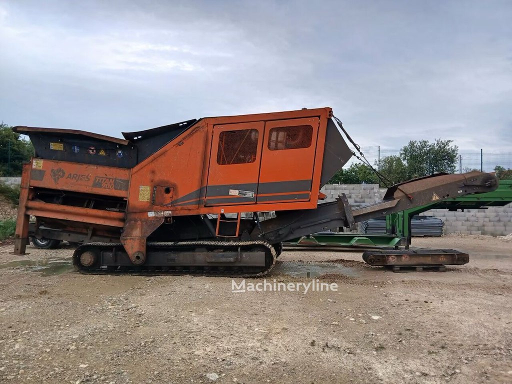 Arjes TVZ Titan DK 900 industrijski šreder