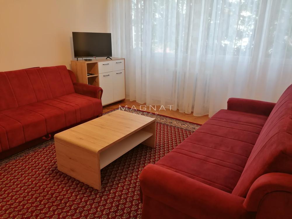 Luja Adamiča, Jednoiposoban stan za izdavanje, 52m2, 650€