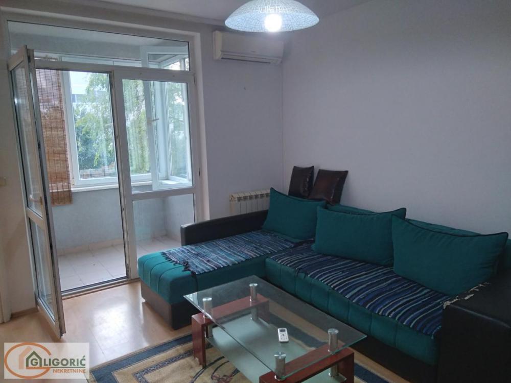 Danka Popovića, Jednoiposoban stan za izdavanje, 36m2, 300€