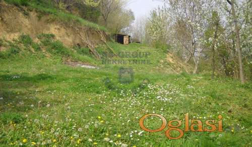 Plac od 1637m2 u Petrovaradinu!