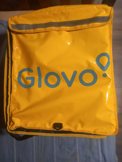 GLOVO Torba + Jakna gratis