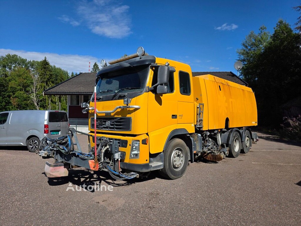 Prodaje se Volvo FH440 Feiebil - Euro5T - 3 akslet vozilo za čišćenje ulica na aukciji
