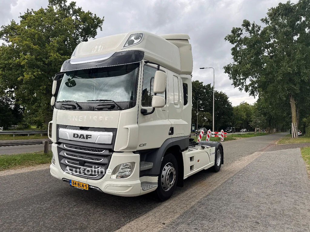 DAF CF 410 Spacecab 2 tegljač