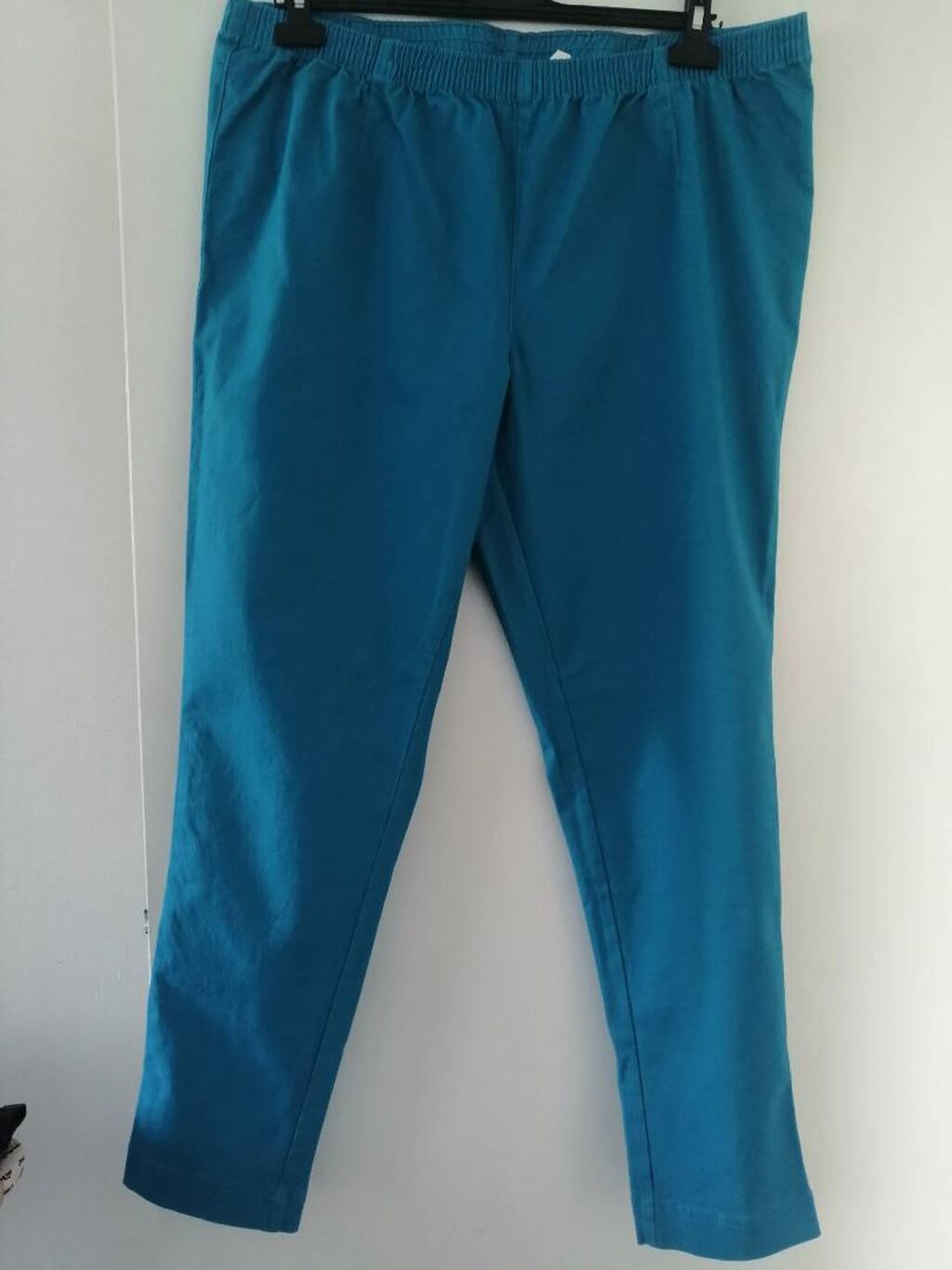 Pantalone BPC 50 NOVE!!! Snizene 2000din pamuk,elastin Moderne
