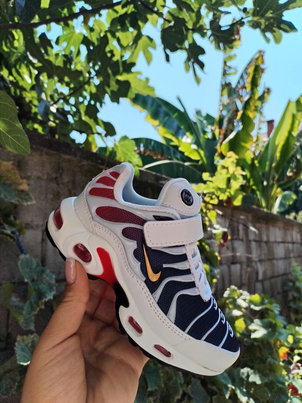 Brojevi 26 i 27 Cena 2700 din Dečije patike Nike Air Max Plus u