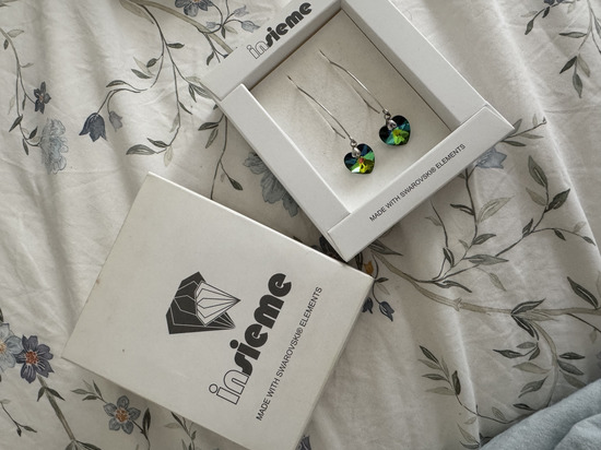Mindjuše sa Swarovski kristalima