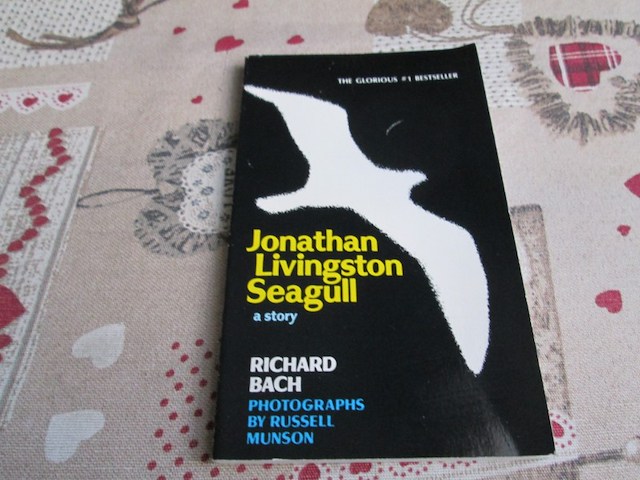 Jonathan Livingston Seagull - Richard Bach