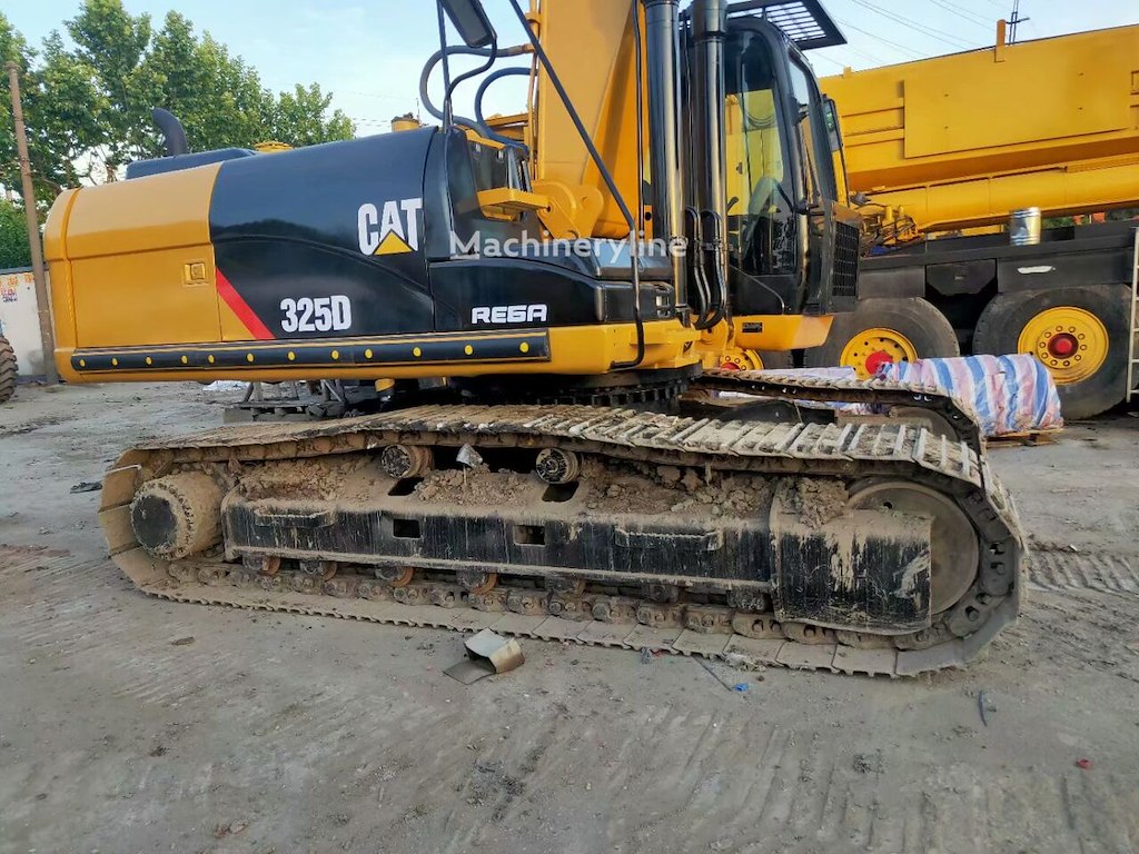 Caterpillar 325D bager guseničar