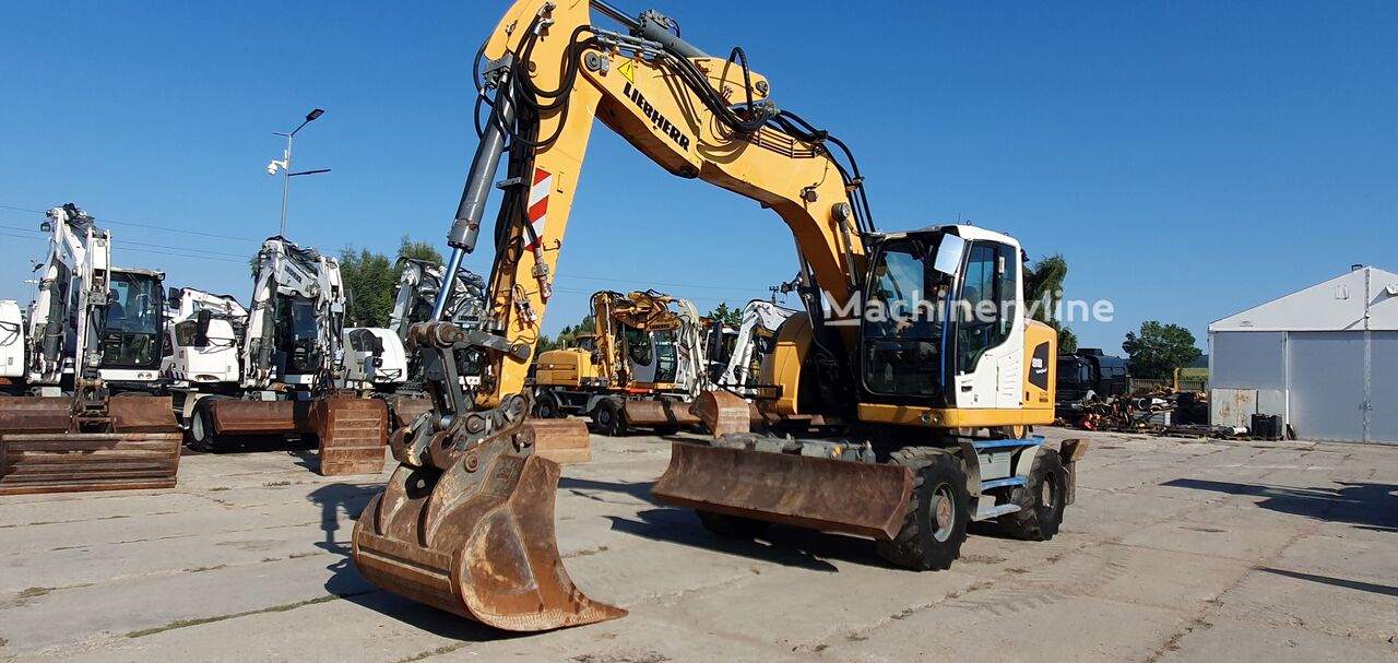 Liebherr A918 Compact bager točkaš