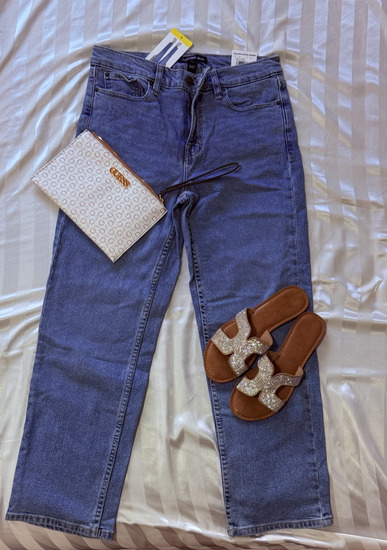 Calvin Klein Jeans broj 6