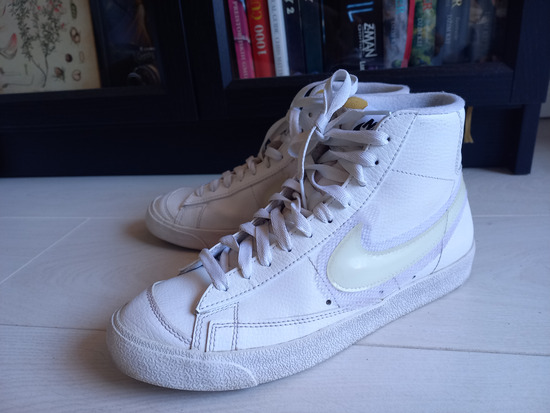 NIKE BLAZER, RETRO, 40,5 BELE DUBOKE