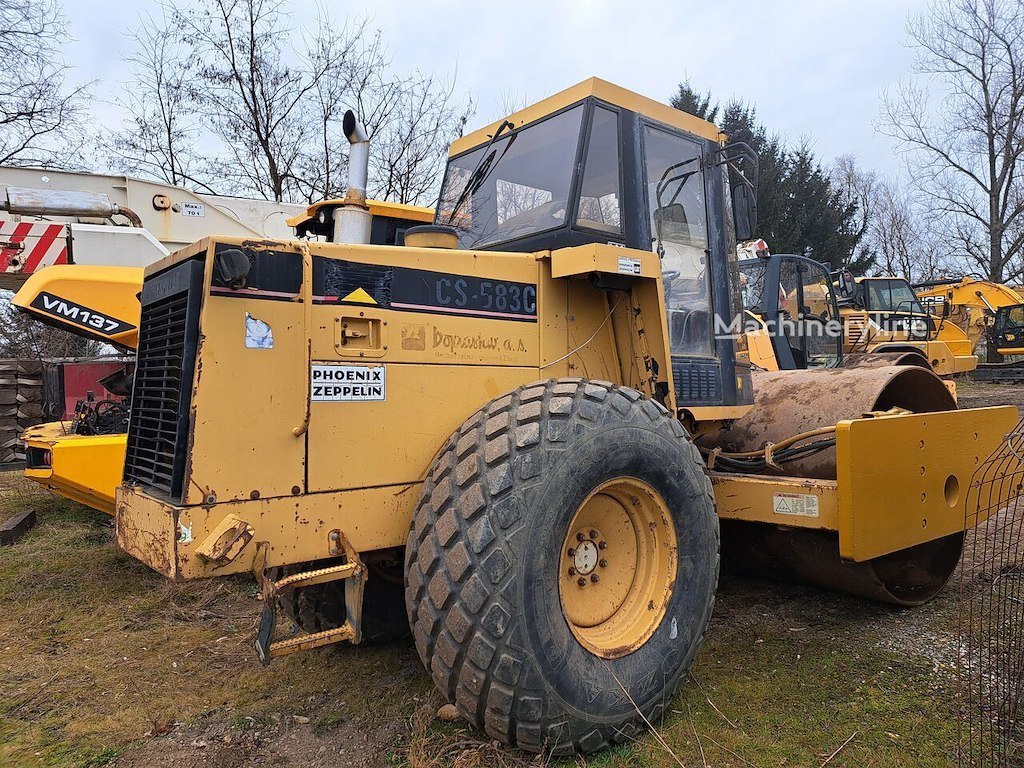 Caterpillar CS583C kompaktor s jednim valjkom