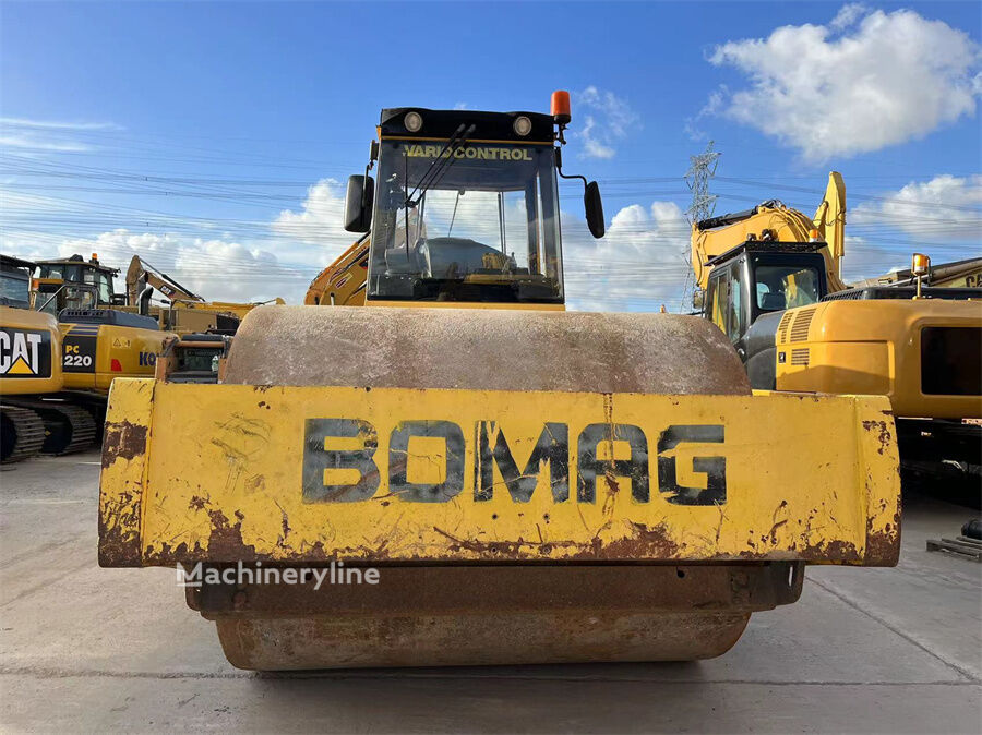 BOMAG BW226 kompaktor s jednim valjkom