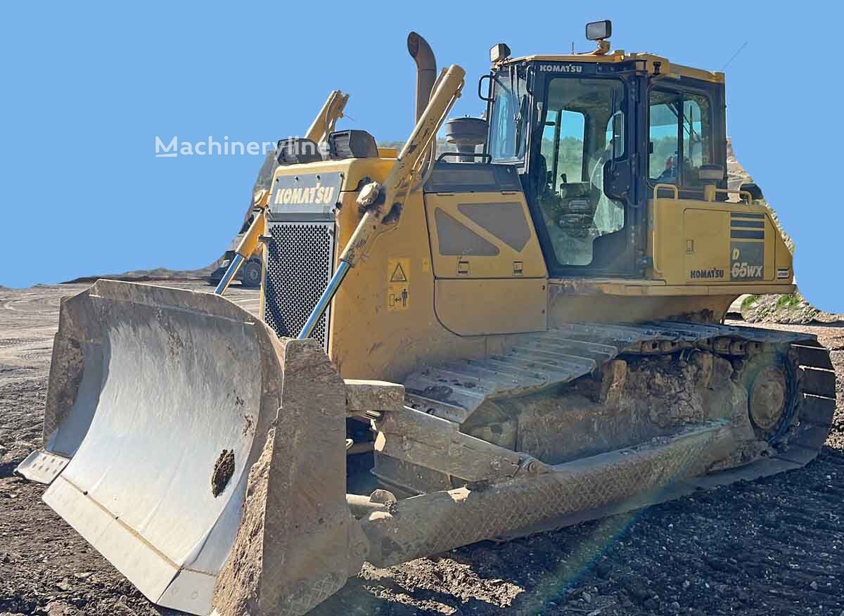 Komatsu D65 WX-17 buldožer