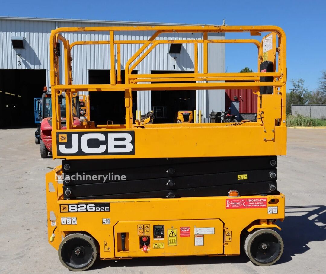 JCB makazasta platforma