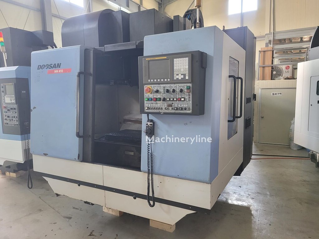 Doosan DN SOLUTIONS NM 410 obradni centar