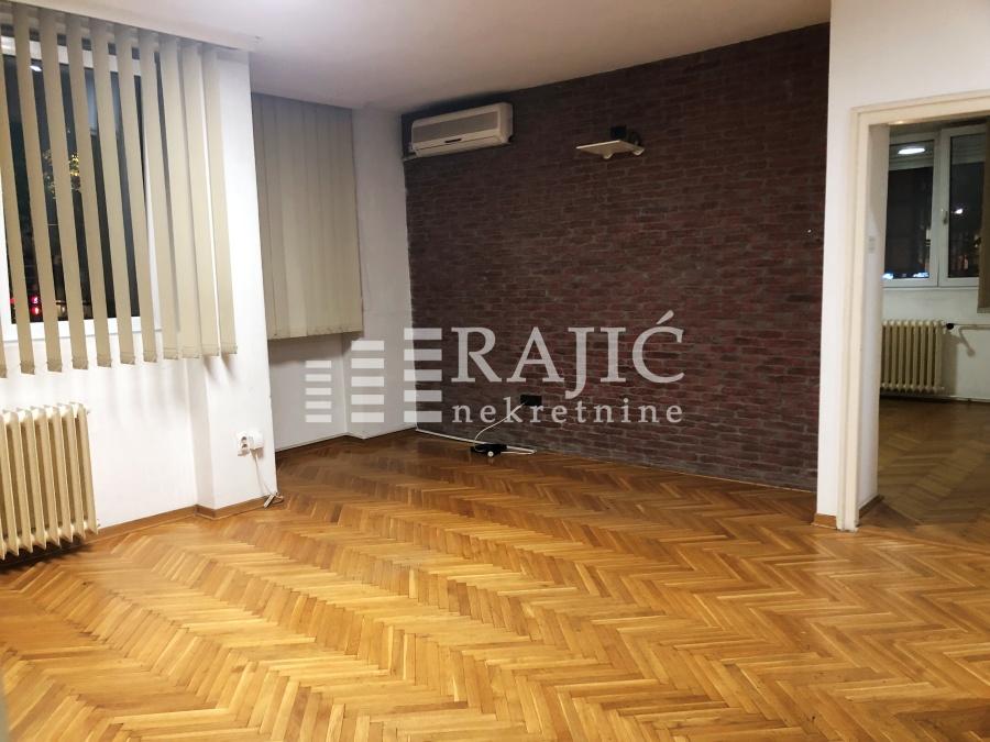 Centar(Poštanska štedionica),Kraljice Marije,55 m2,2.5 #4268 650 €