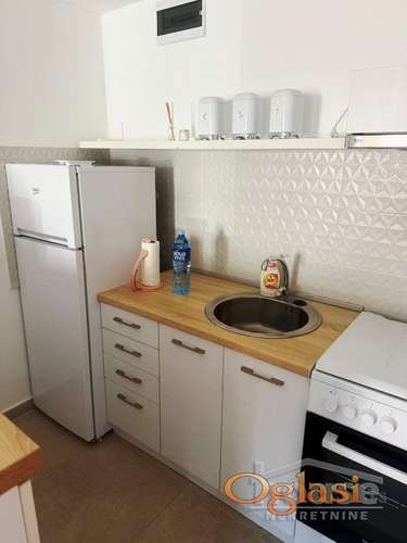 STAN - NOVI SAD - BULEVAR EVROPE - 24m2 - 59740 evra
